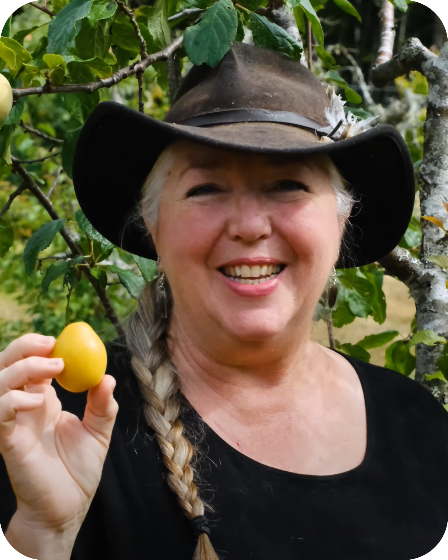 Raintree Comes With Built-in Support! – Raintree Nursery